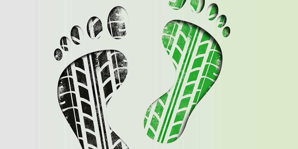 CO2 footprint: An eco-package for freight transport